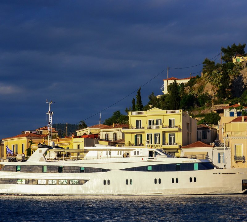 HARMONY V Yacht Charter Details, Piraeus | CHARTERWORLD Luxury Superyachts